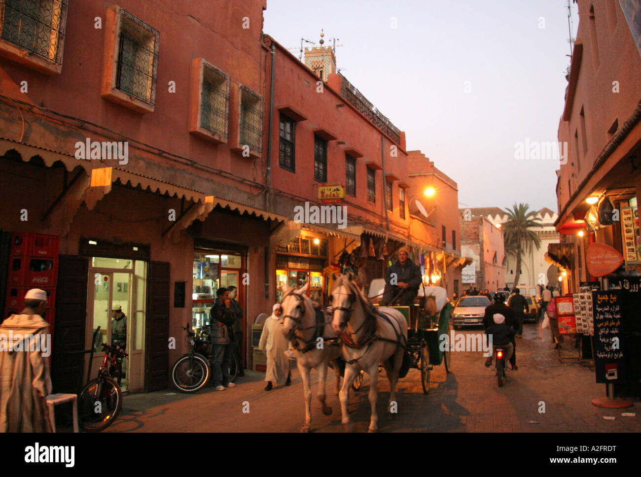 La ruelle de marrakech Banque de photographies et d’images à haute ...