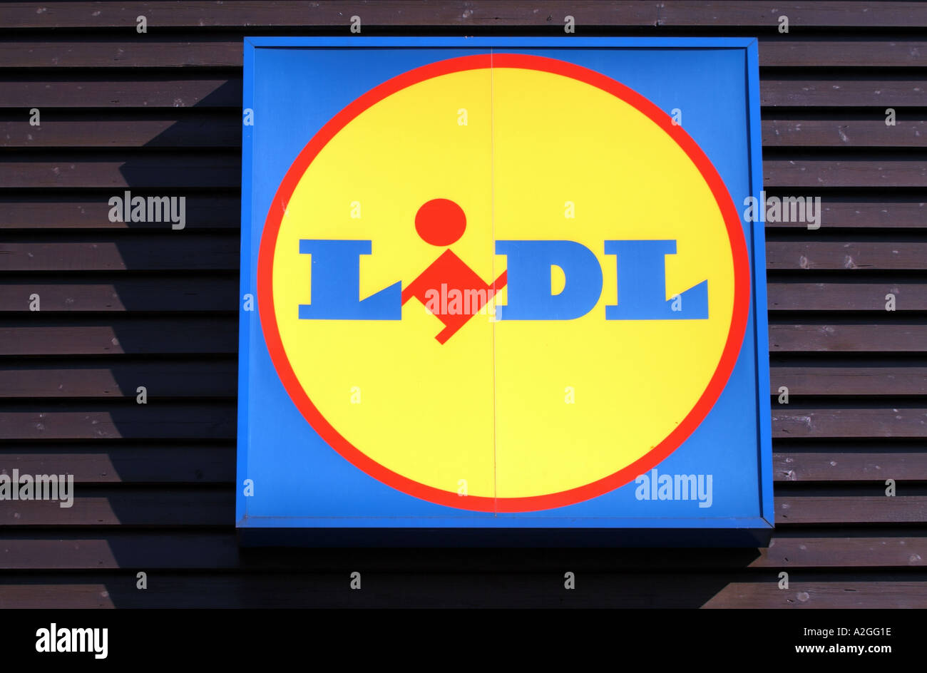 Lidl logo dessin Banque de photographies et d’images à haute résolution ...