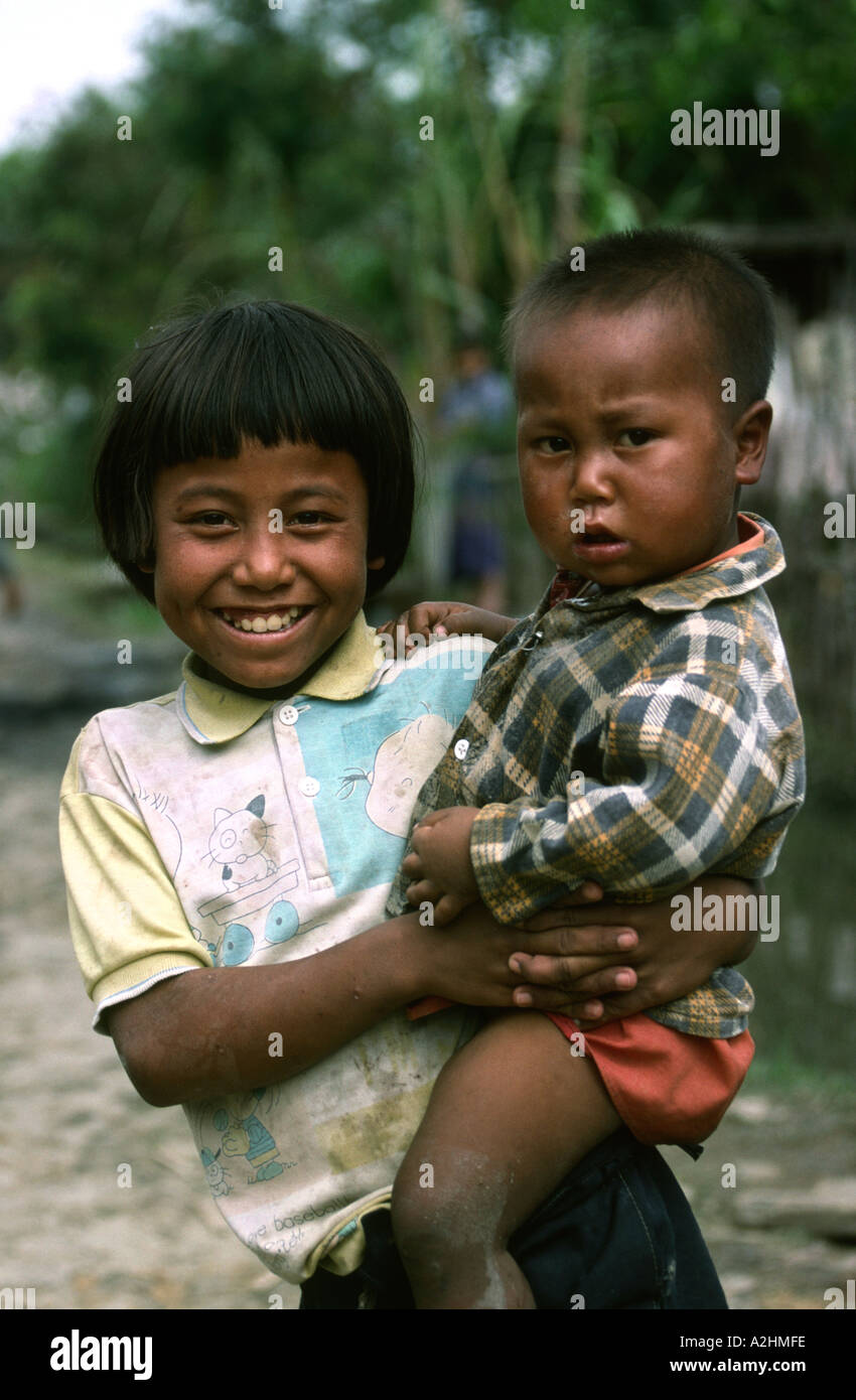 Familles birmanes Banque de photographies et d’images à haute ...