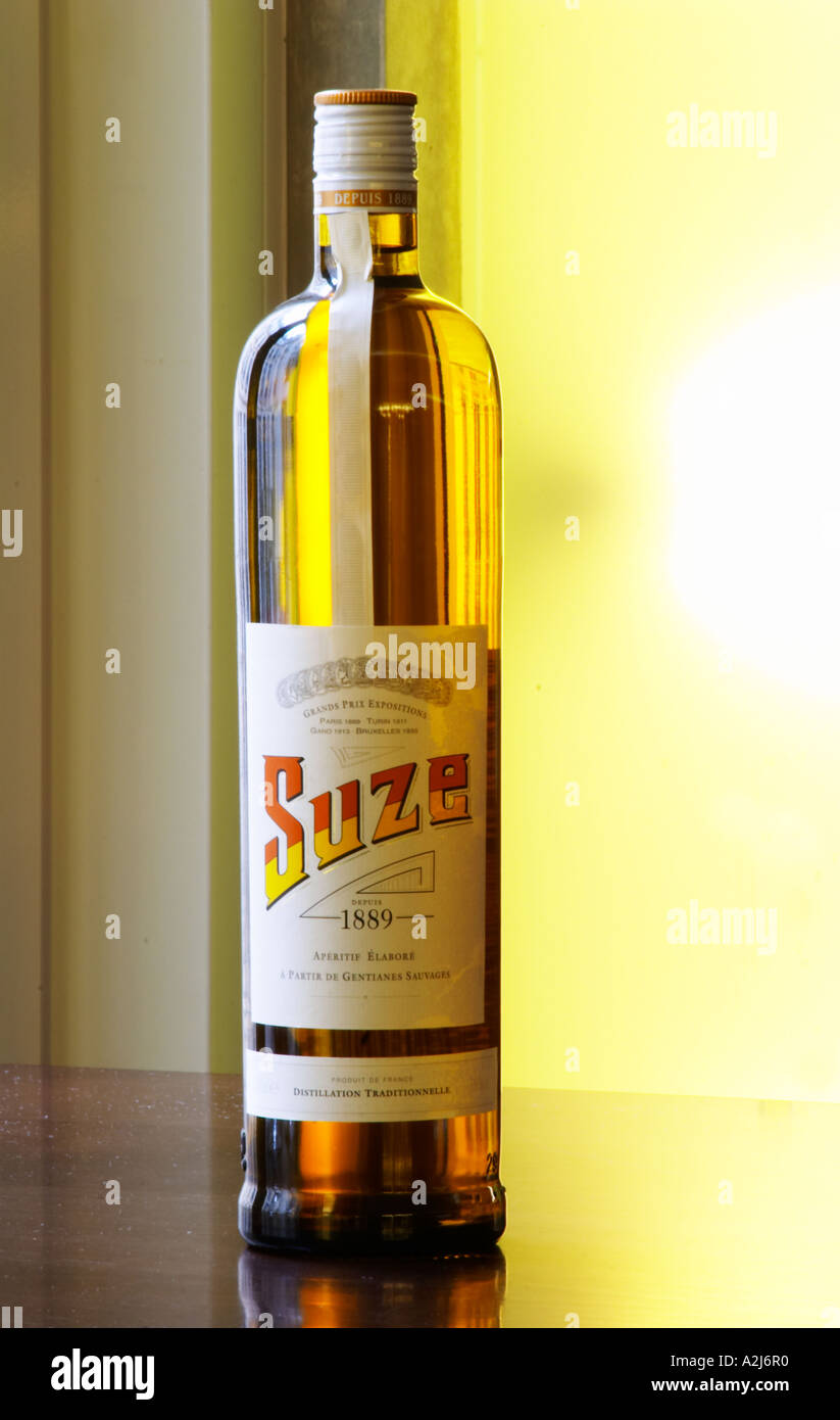 Suze apéritif boire de l'alcool à base de gentiane gentiane sauvage ...