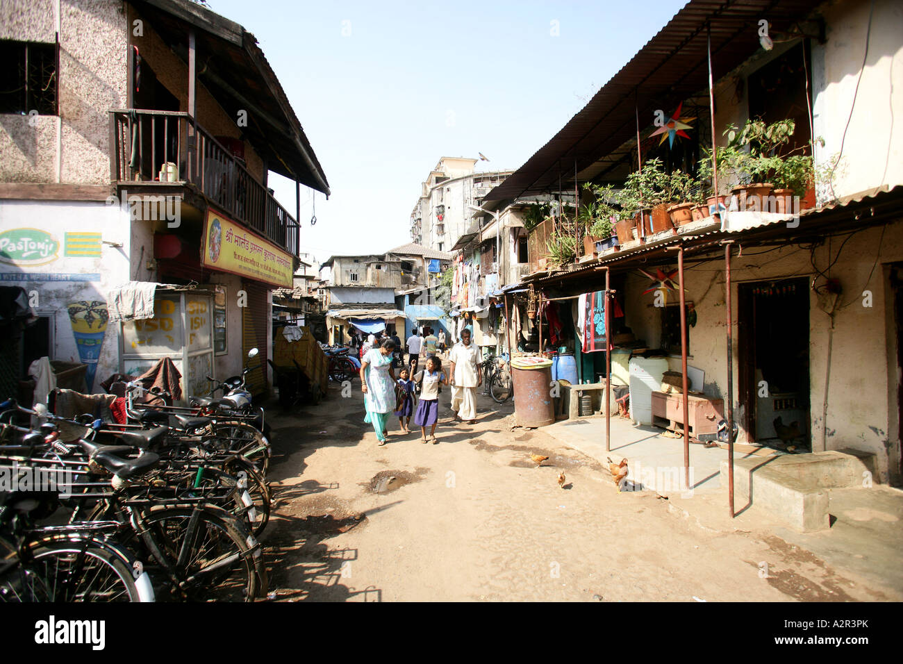 Mumbai residencial street Banque de photographies et d’images à haute ...