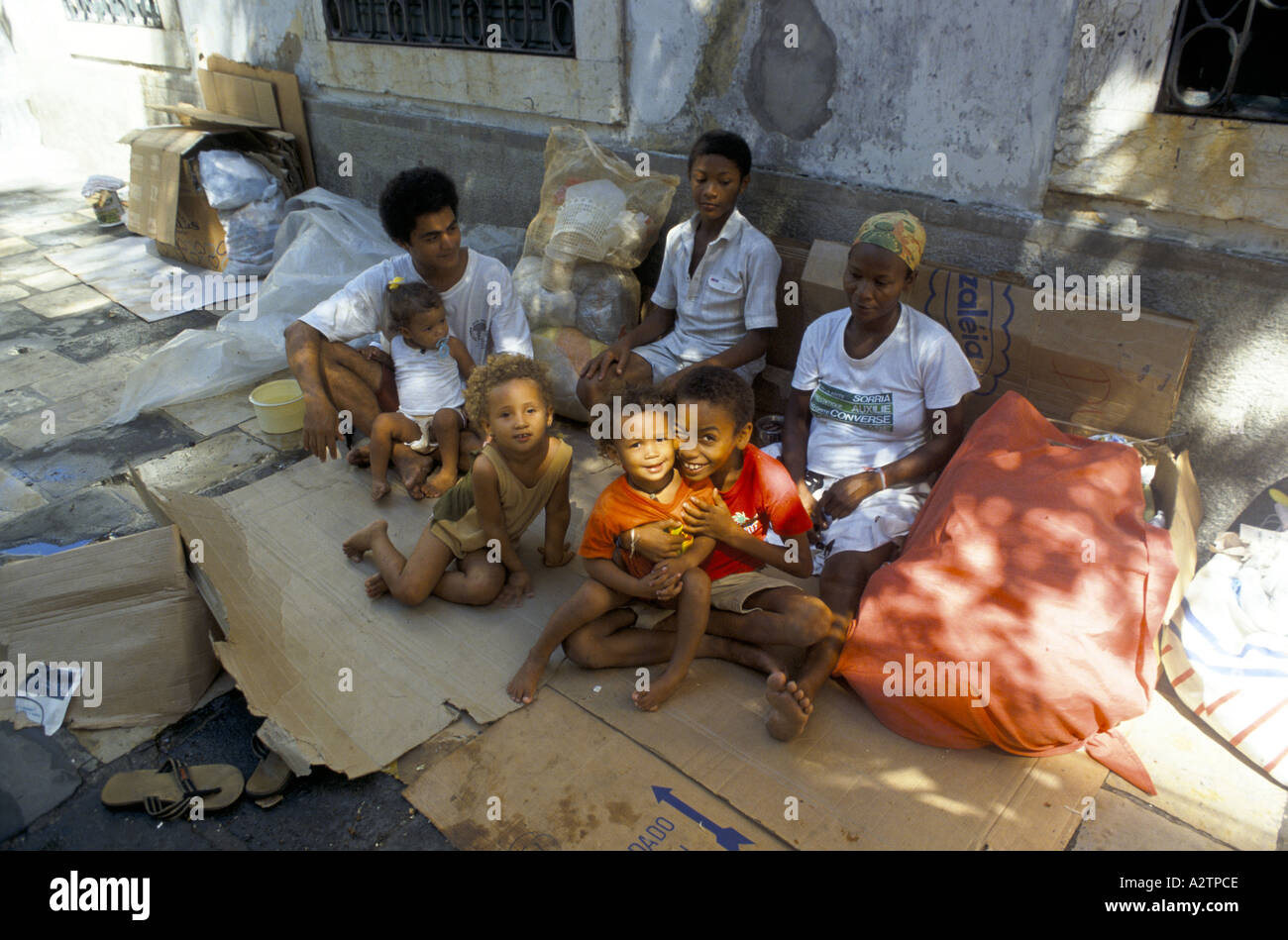 Homeless children recife brazil Banque de photographies et d’images à ...