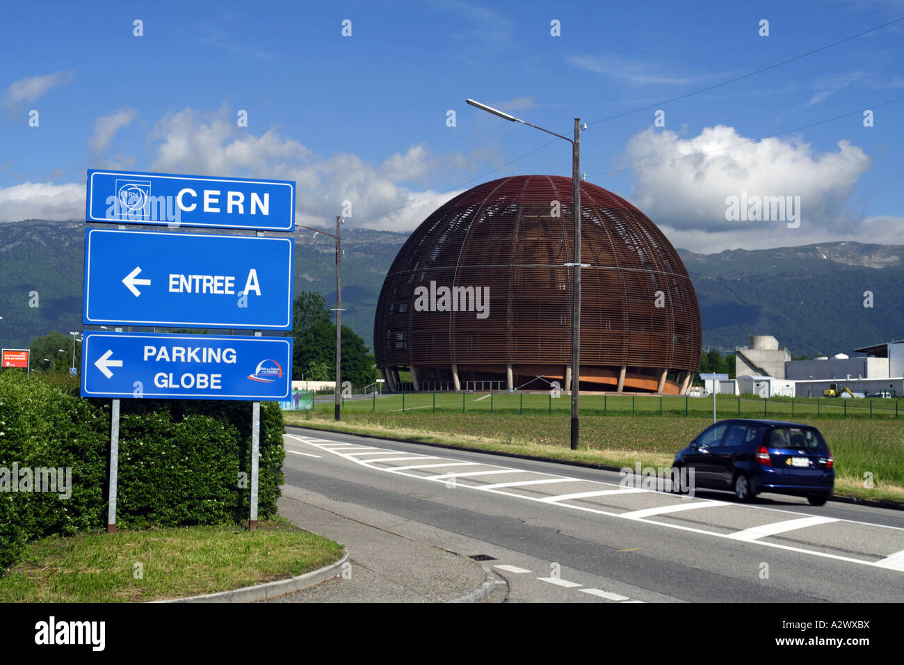 Cern geneva Banque de photographies et d’images à haute résolution - Alamy