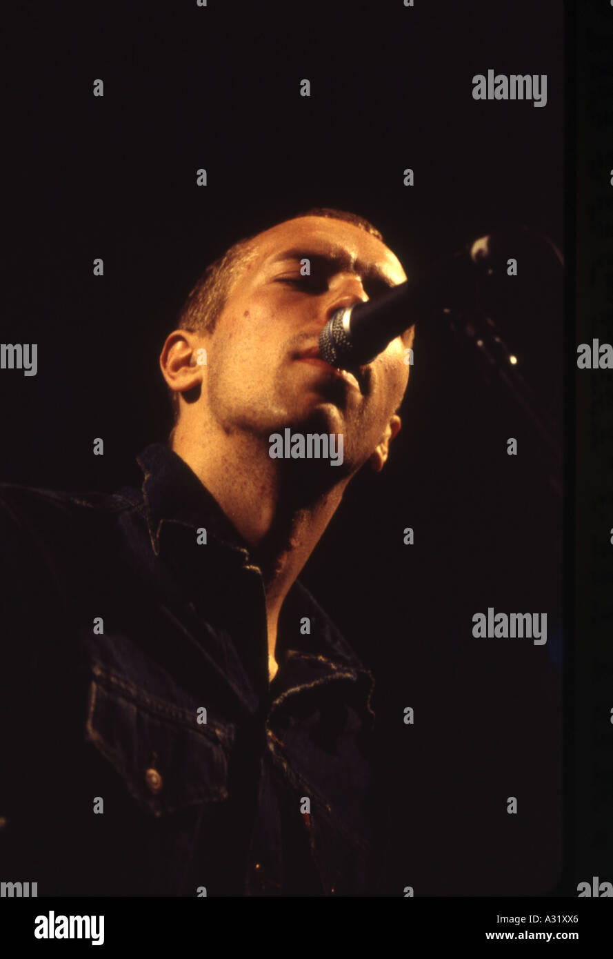 Coldplay 2001 Banque de photographies et d’images à haute résolution ...