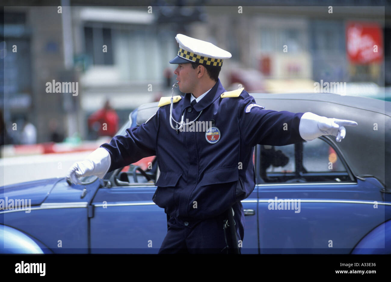 Traffic policeman paris Banque de photographies et d’images à haute ...