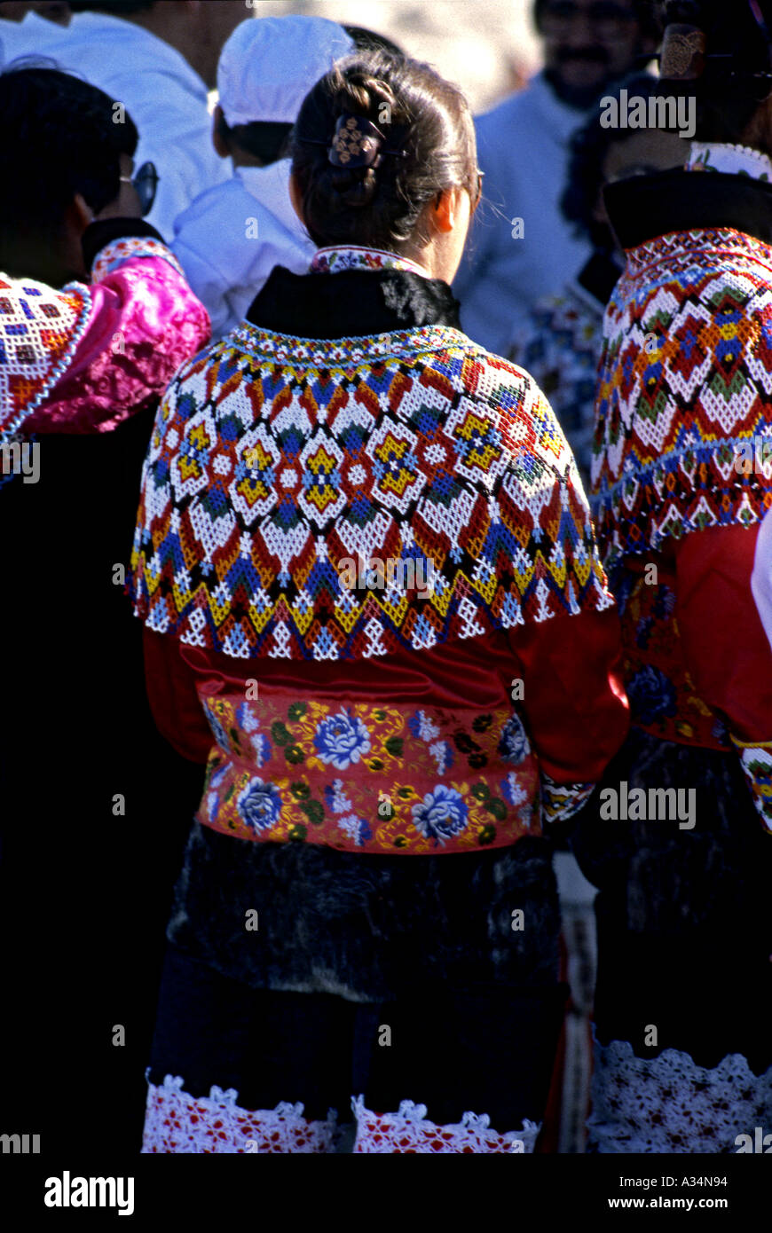 Inuit people traditional costume Banque de photographies et d’images à ...