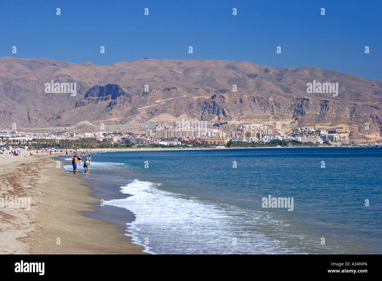 Plage de Roquetas del Mar sur la Costa del Almeria Photo Stock - Alamy