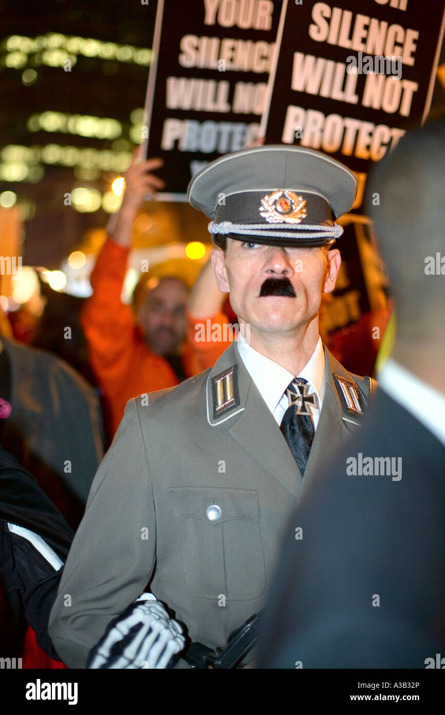 Nazi costume Banque de photographies et d’images à haute résolution - Alamy