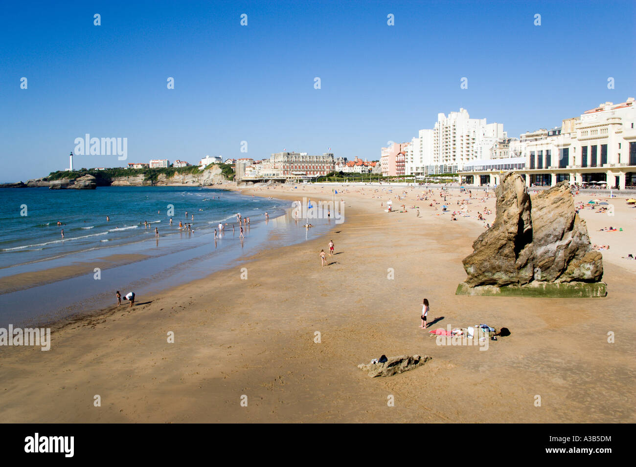 FRANCE Aquitaine Pyrénées Atlantique Biarritz Grande Plage dans la station balnéaire basque sur ...