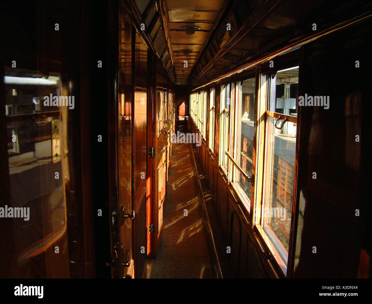 Orient express paris Banque de photographies et d’images à haute ...