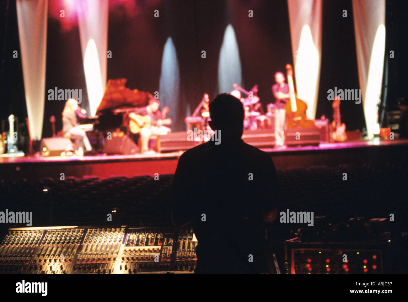 Sound check Banque de photographies et d’images à haute résolution - Alamy