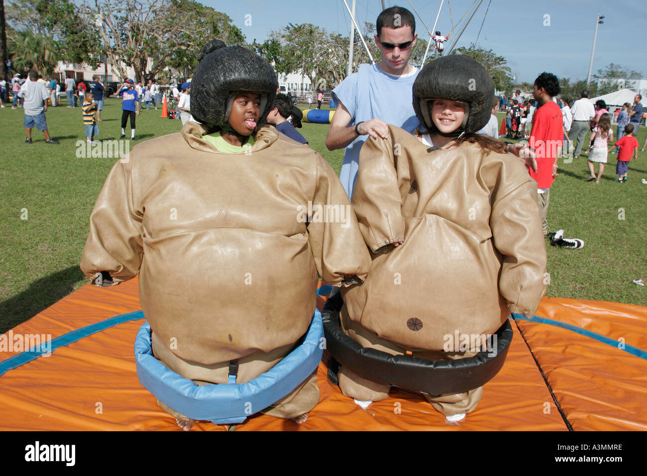 Sumo wrestling children Banque de photographies et d’images à haute ...