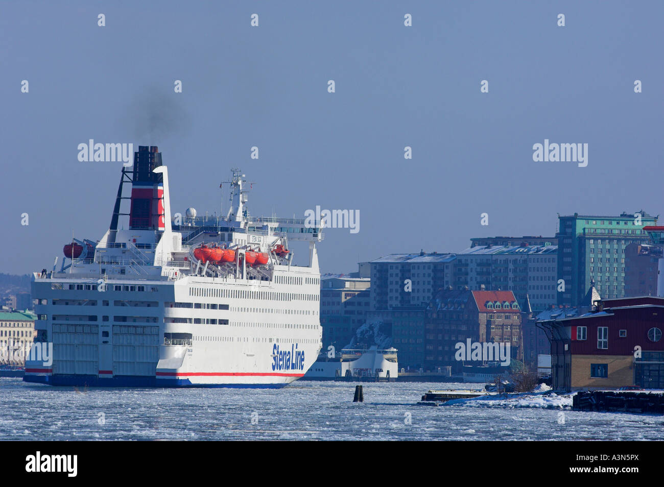 Stena Line entrant dans le port de Göteborg . La Suède Photo Stock - Alamy