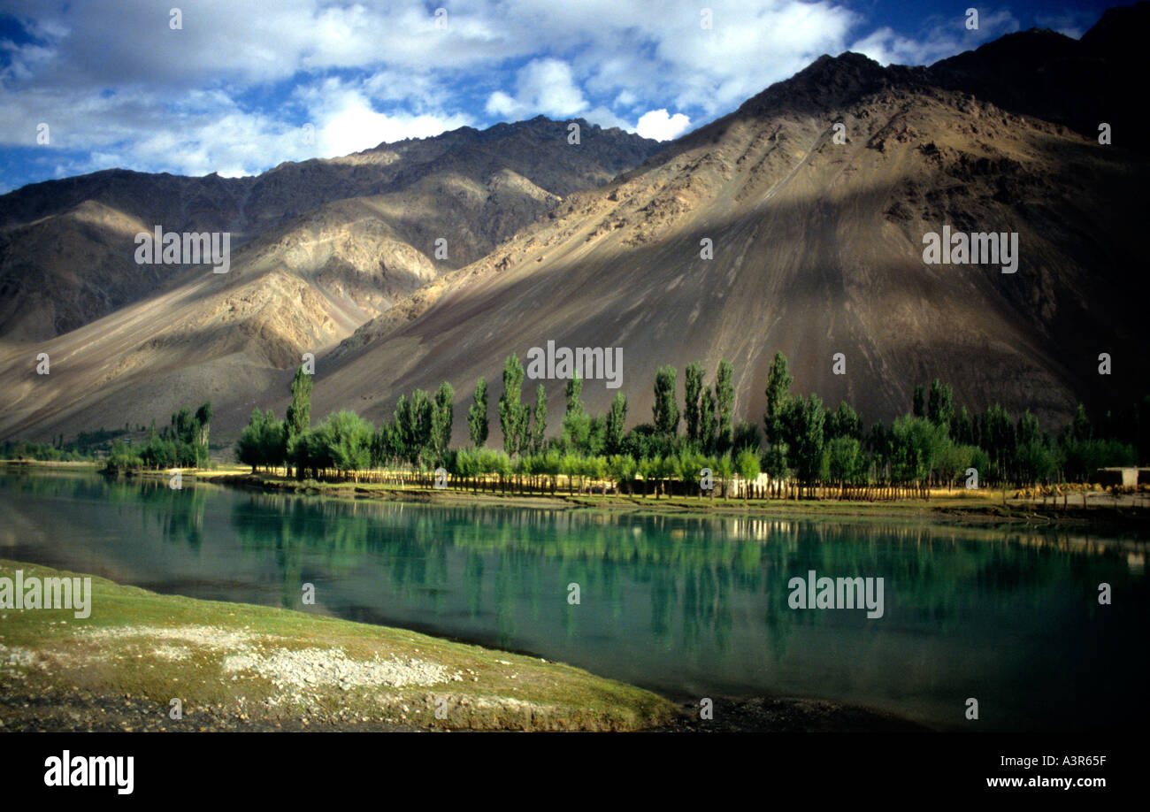 Chitral gilgit Banque de photographies et d’images à haute résolution ...