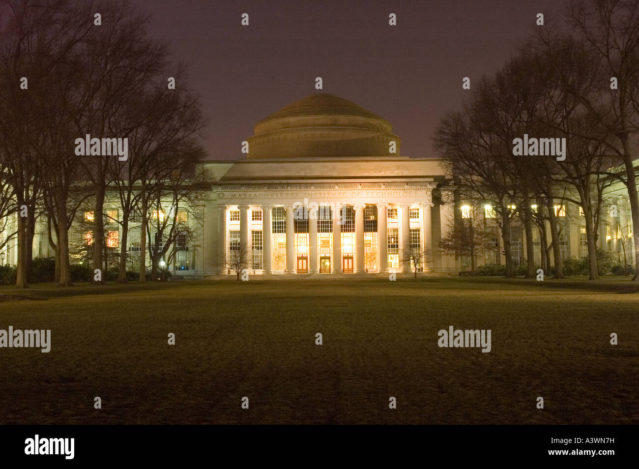 Mit cambridge usa Banque de photographies et d’images à haute ...