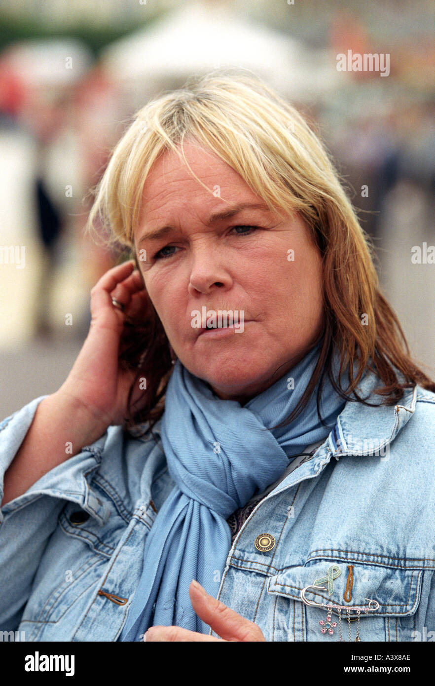 Actress linda robson Banque de photographies et d’images à haute ...