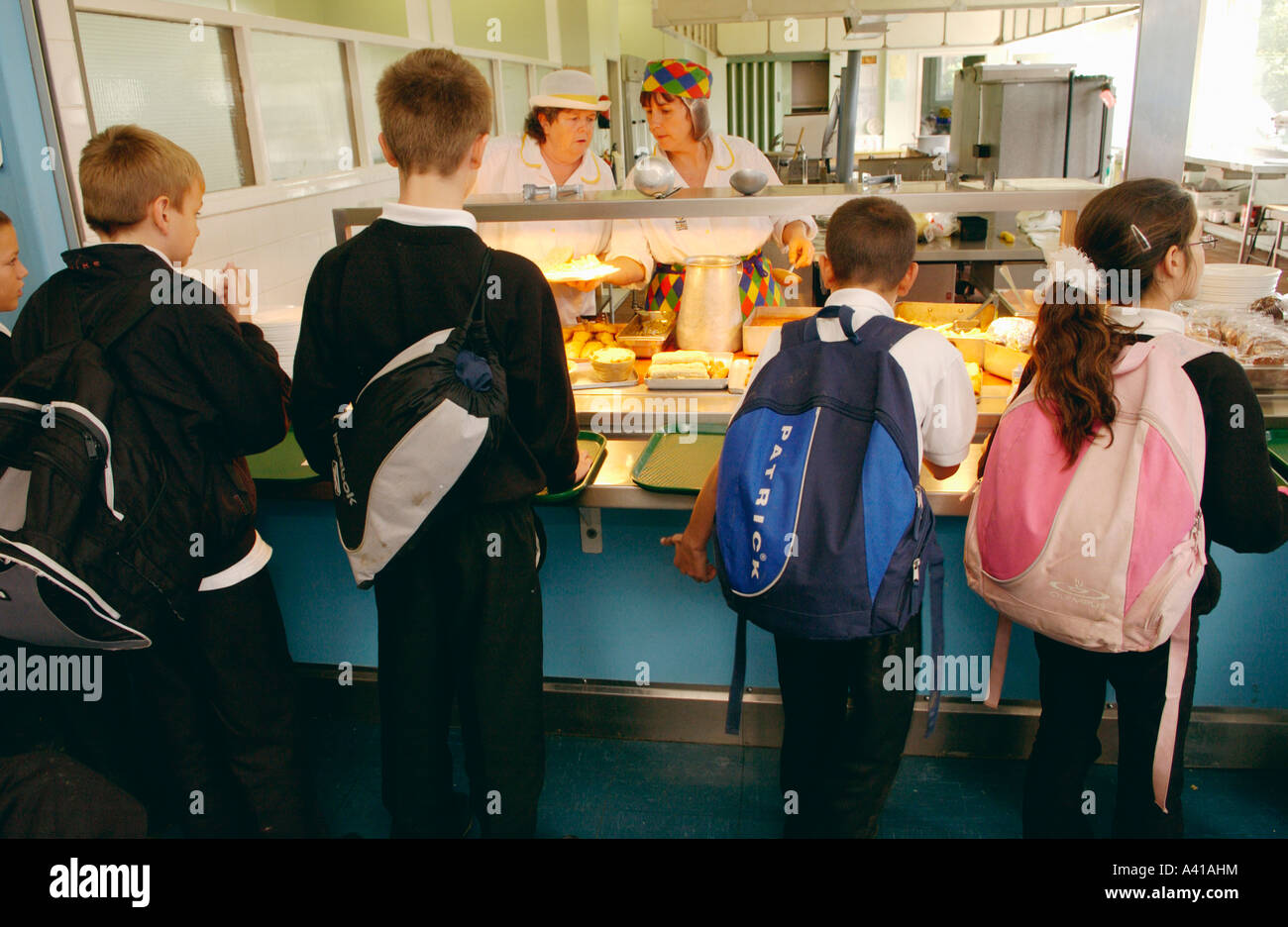 School dinner Banque de photographies et d’images à haute résolution ...