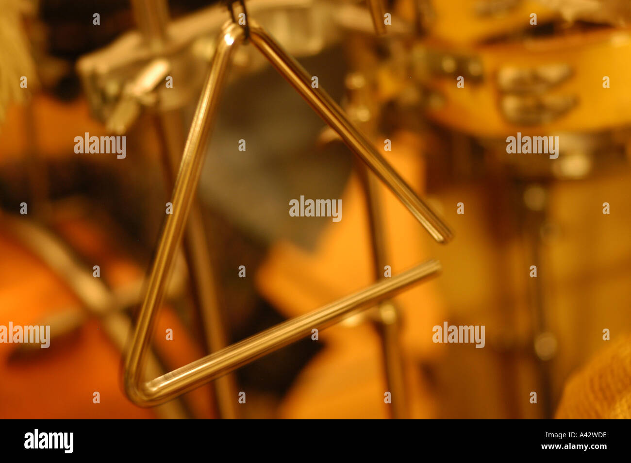 Triangle percussion instrument Banque de photographies et d’images à ...