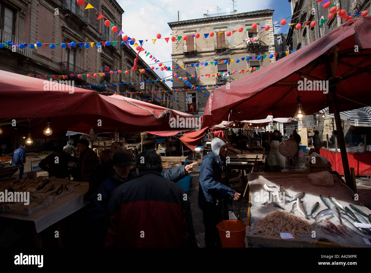 Marché de poissons Catane Sicile Italie Photo Stock - Alamy