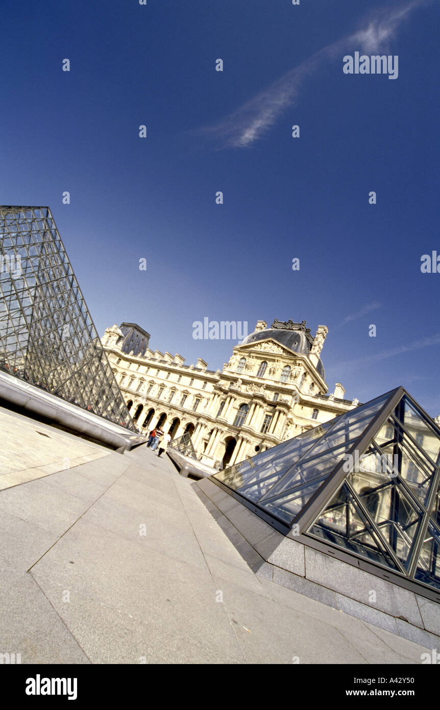 Cour caree Banque de photographies et d’images à haute résolution - Alamy