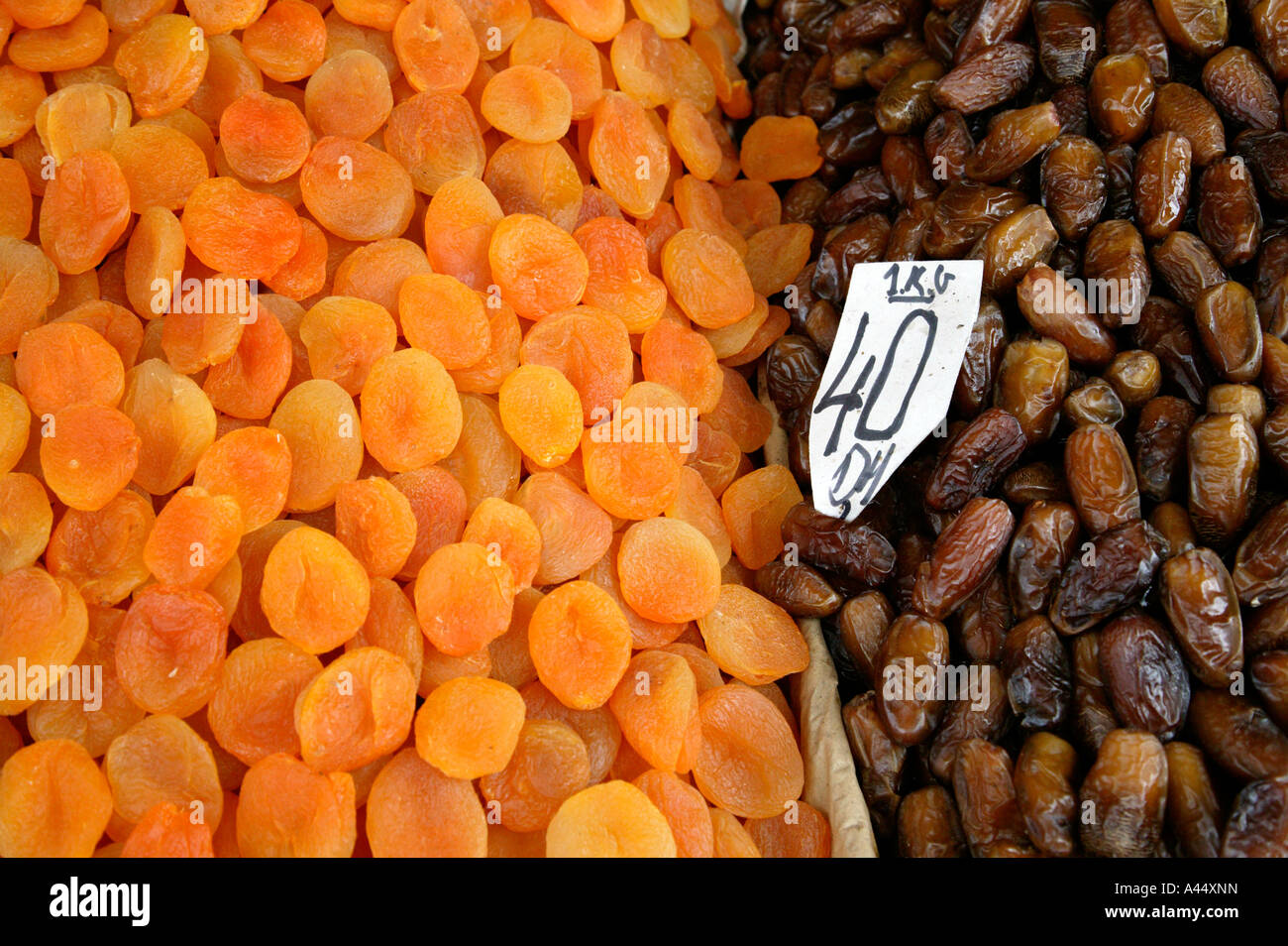 Marrakech souk dry fruit Banque de photographies et d’images à haute ...