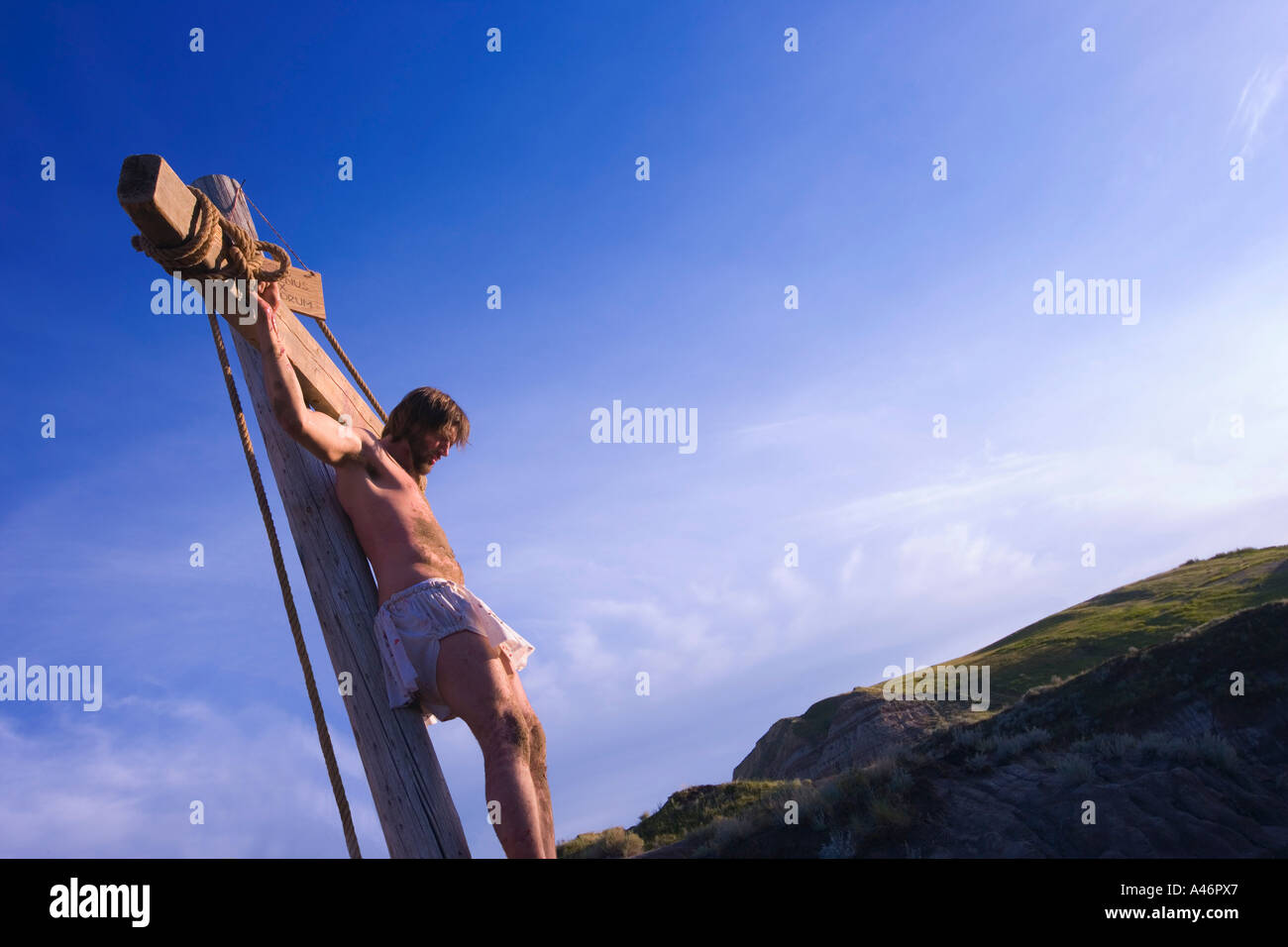Le christ mort sur croix Banque de photographies et d’images à haute ...