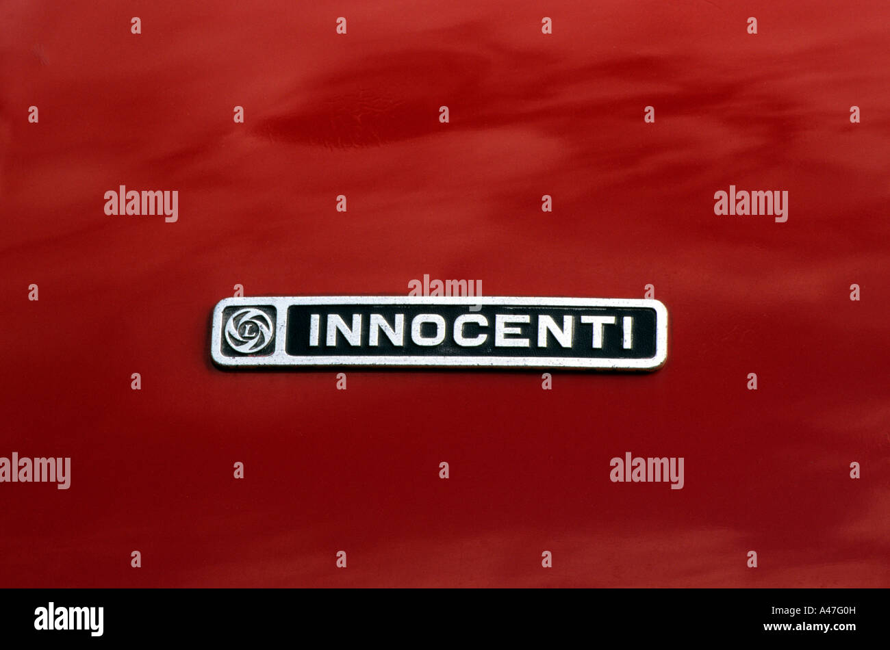 Innocenti mini Banque de photographies et d’images à haute résolution ...