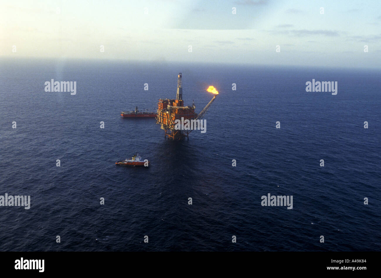 Tartan oil platform north sea Banque de photographies et d’images à ...