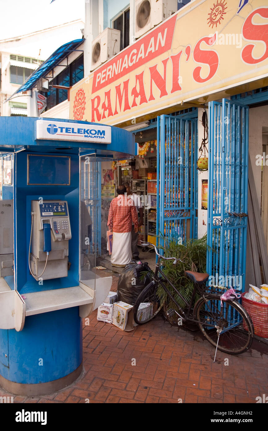 Public telephone booth india Banque de photographies et d’images à ...