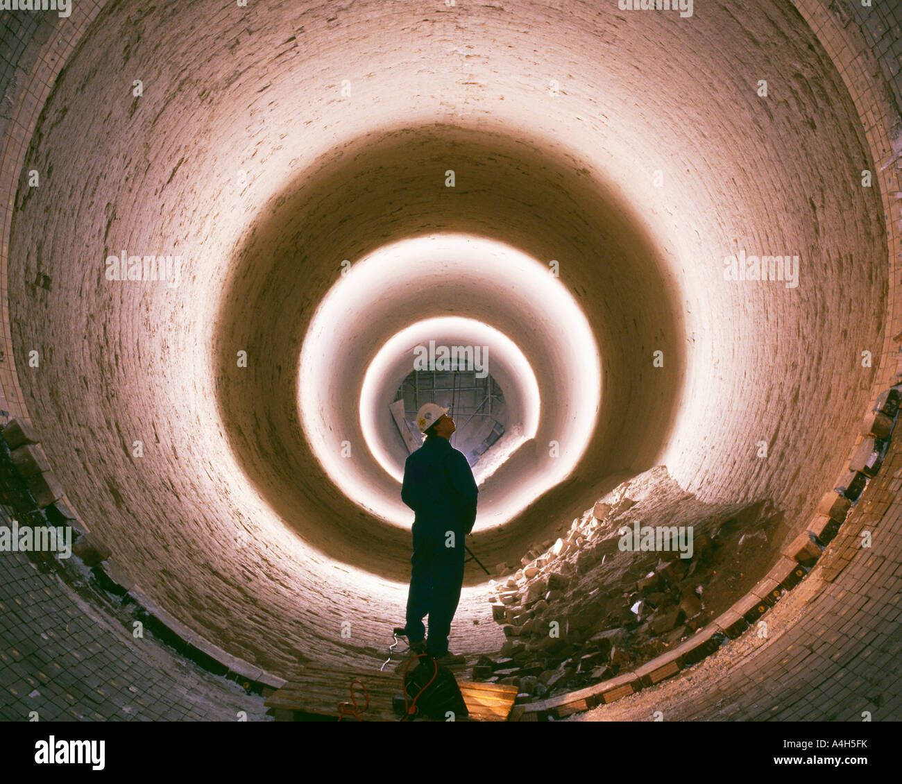 Tunnel construction man Banque de photographies et d’images à haute ...