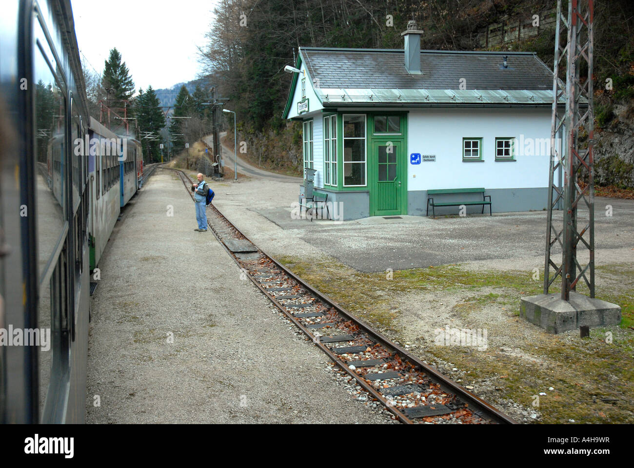 Chemin de fer à voie étroite de St Polten à Mariazell, près de Vienne ...