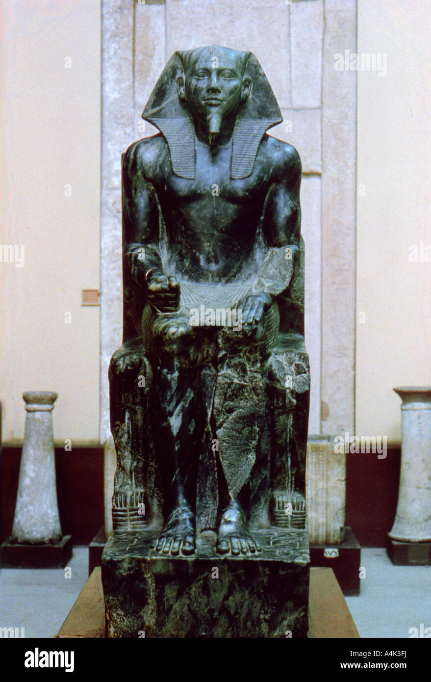 Diorite statue of king chephren Banque de photographies et d’images à ...