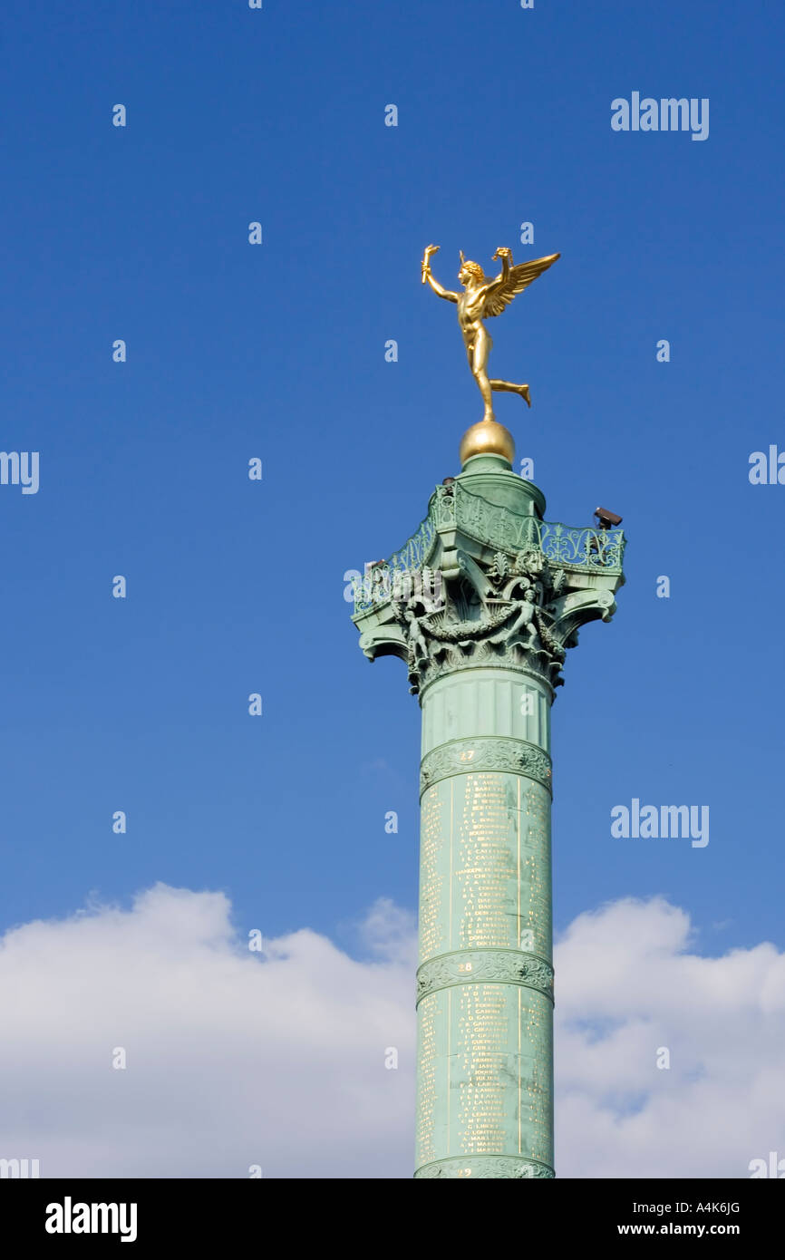 La colonne de la place de la Bastille - Paris, France Photo Stock - Alamy