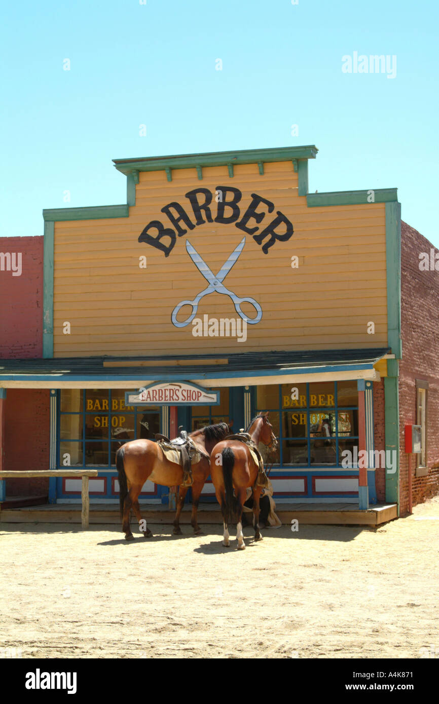 Wild west barber shop Banque de photographies et d’images à haute ...