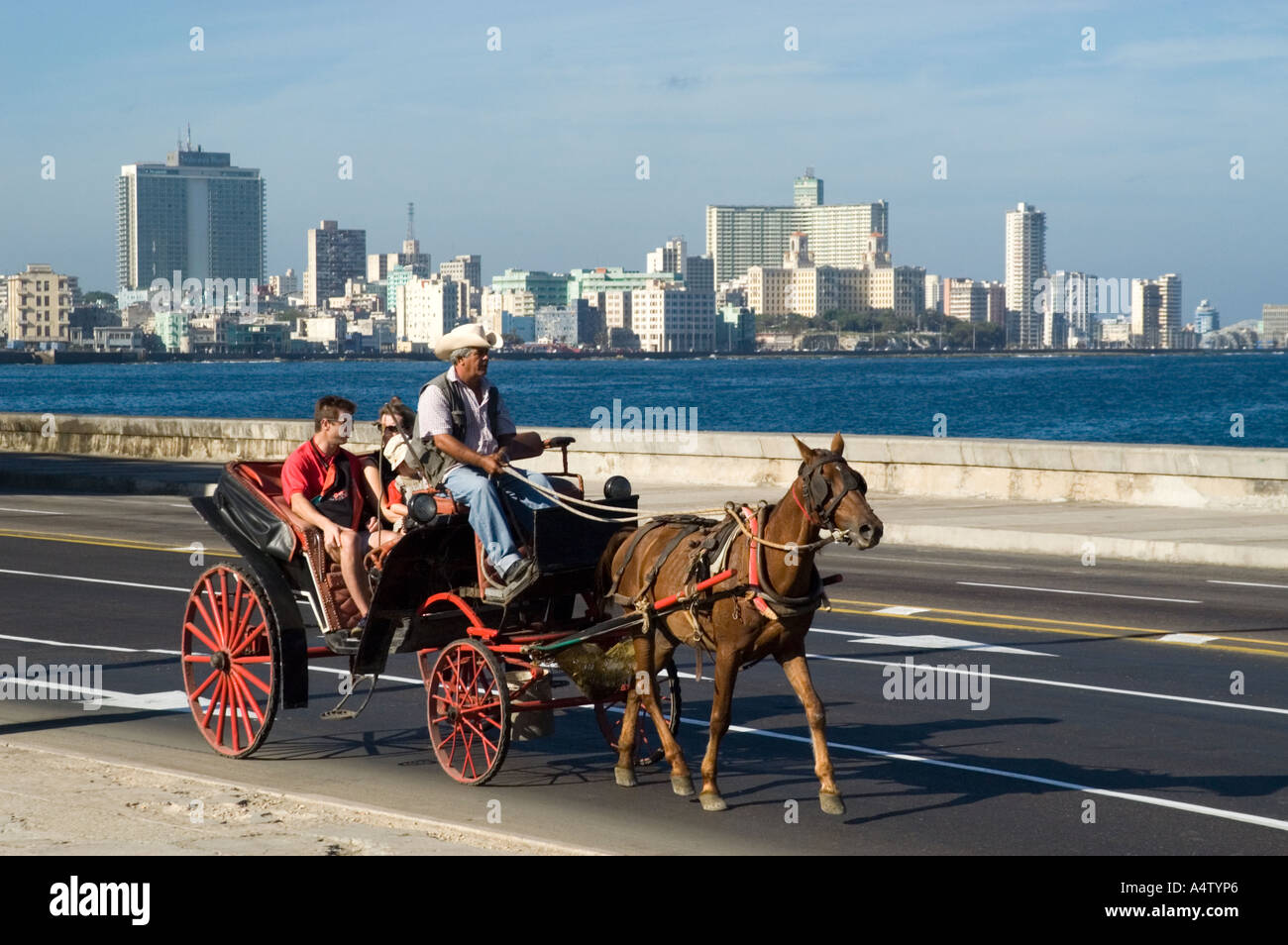 Havana horse and carriage ride Banque de photographies et d’images à ...