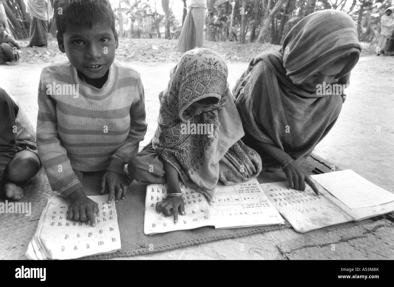 School discipline Banque d'images noir et blanc - Alamy