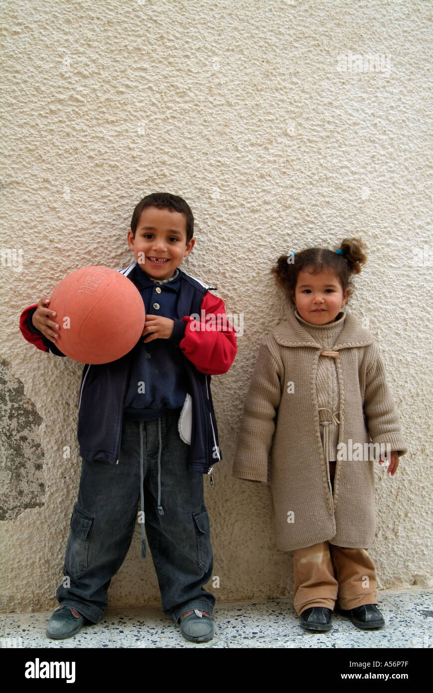 Tunisian boy Banque de photographies et d’images à haute résolution - Alamy