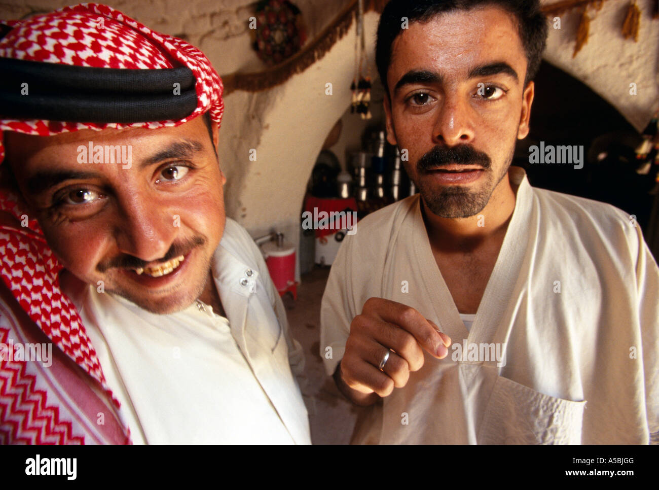 Syrian costume Banque de photographies et d’images à haute résolution ...
