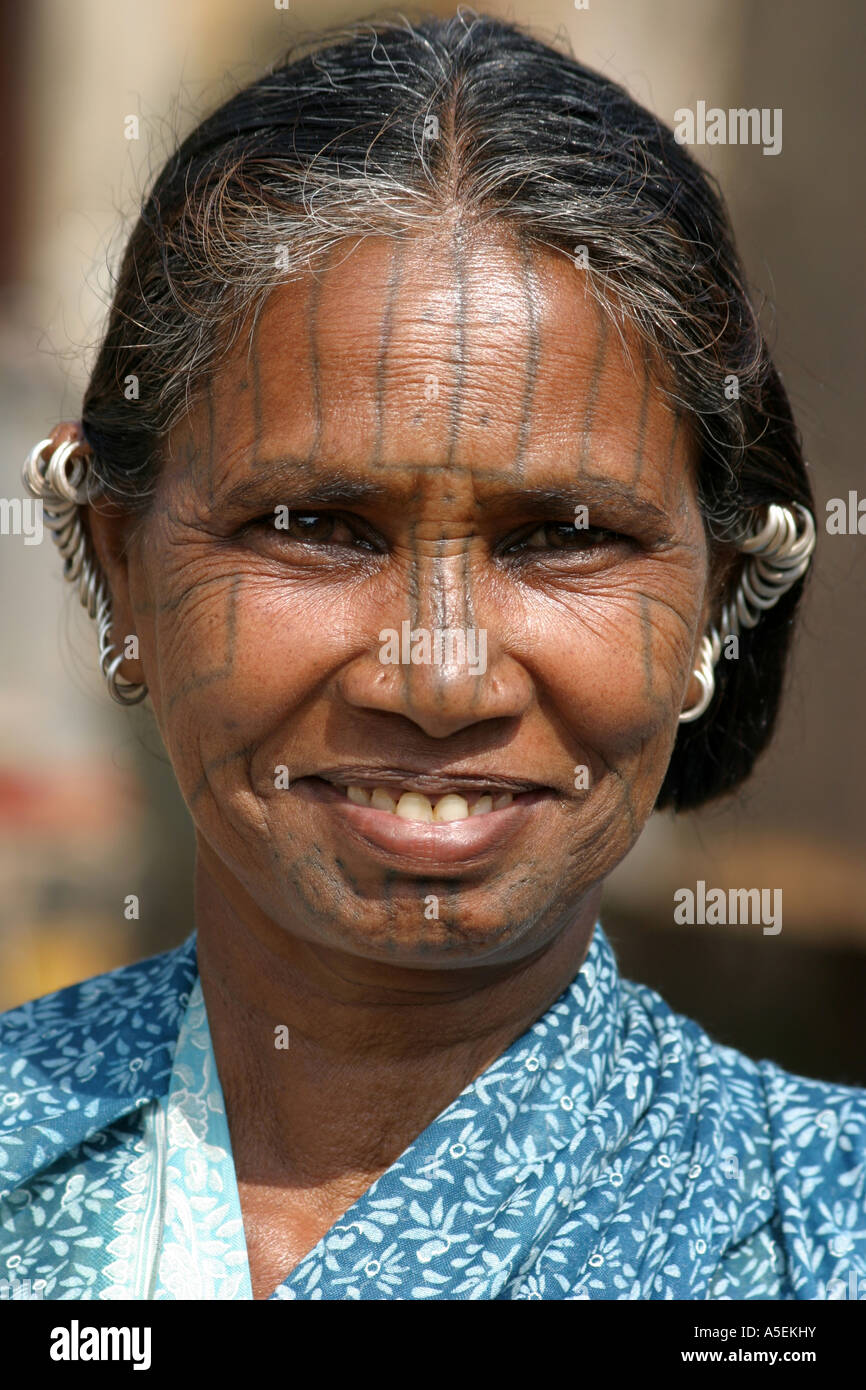 Tatouage Tribal Indien Traditionnel Banque d'image et photos - Alamy