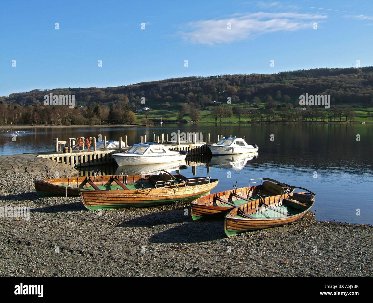 Coniston Water, Lake District, Coniston, Cumbria, Angleterre, Royaume ...
