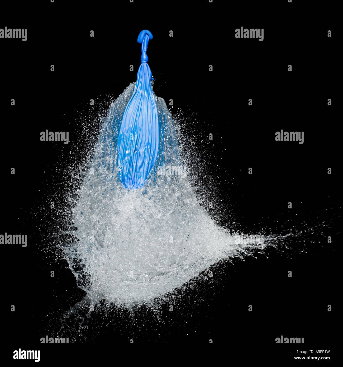 Ballon qui explose Banque de photographies et d’images à haute ...