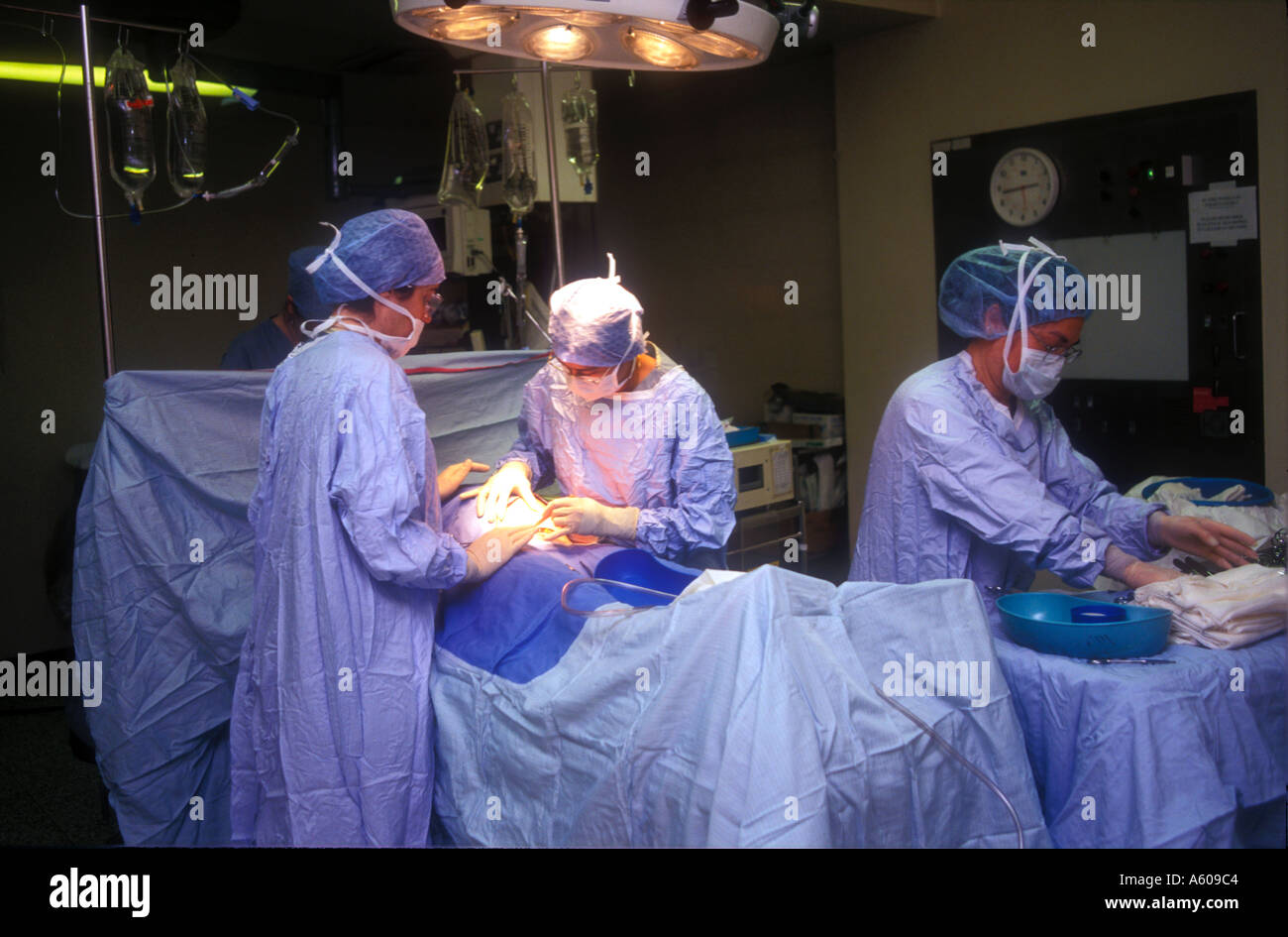 Caesarian operation Banque de photographies et d’images à haute ...