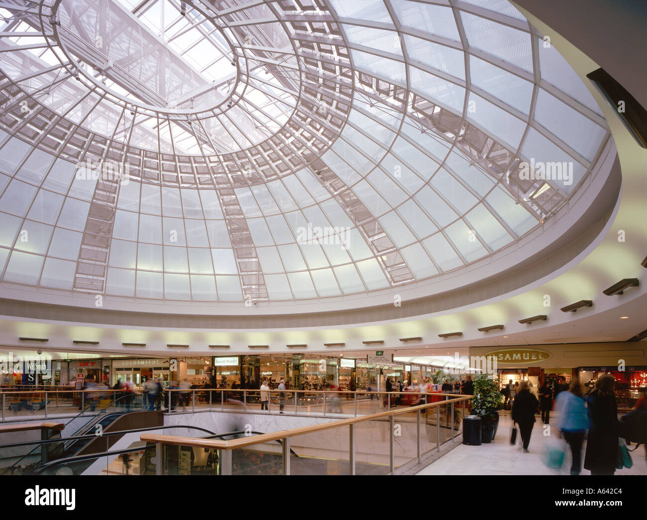 Consommateur brent cross Banque de photographies et d’images à haute ...