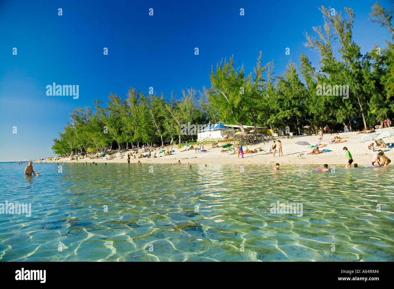 Plage de l'hermitage île de la réunion Banque de photographies et d ...