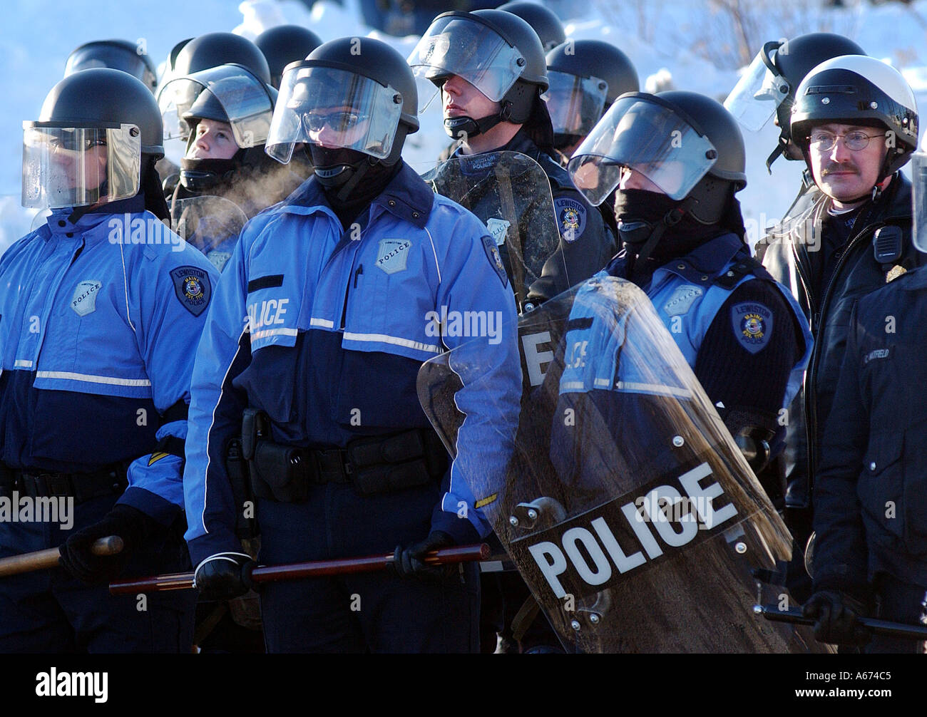 Riot police riot equipment shields Banque de photographies et d’images ...