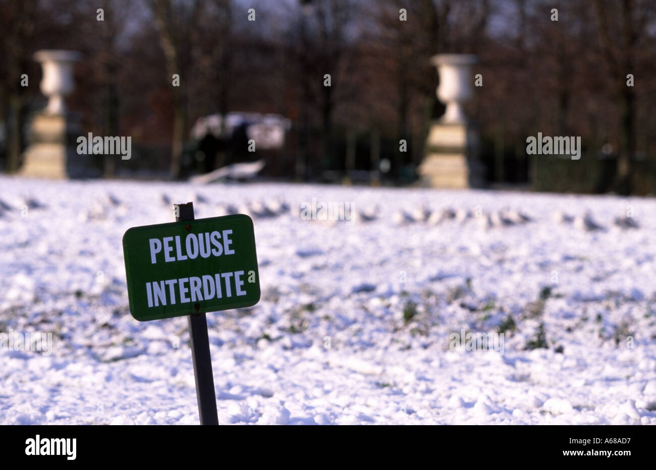 Pelouse interdite Banque de photographies et d’images à haute ...