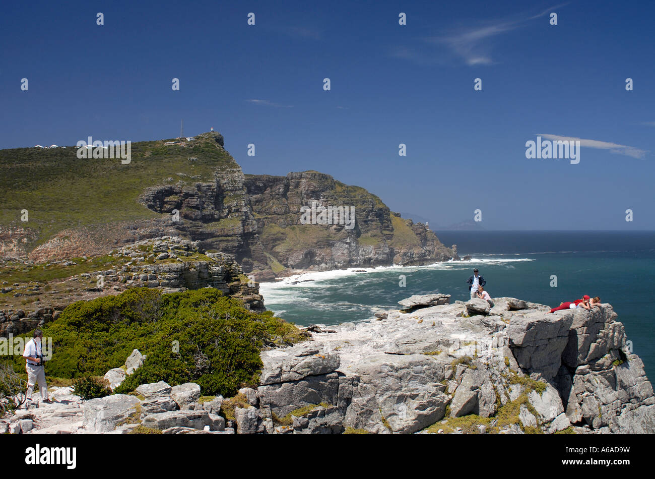 Cape Point et à la fois le nouveau et l'ancien phare du cap Point du ...