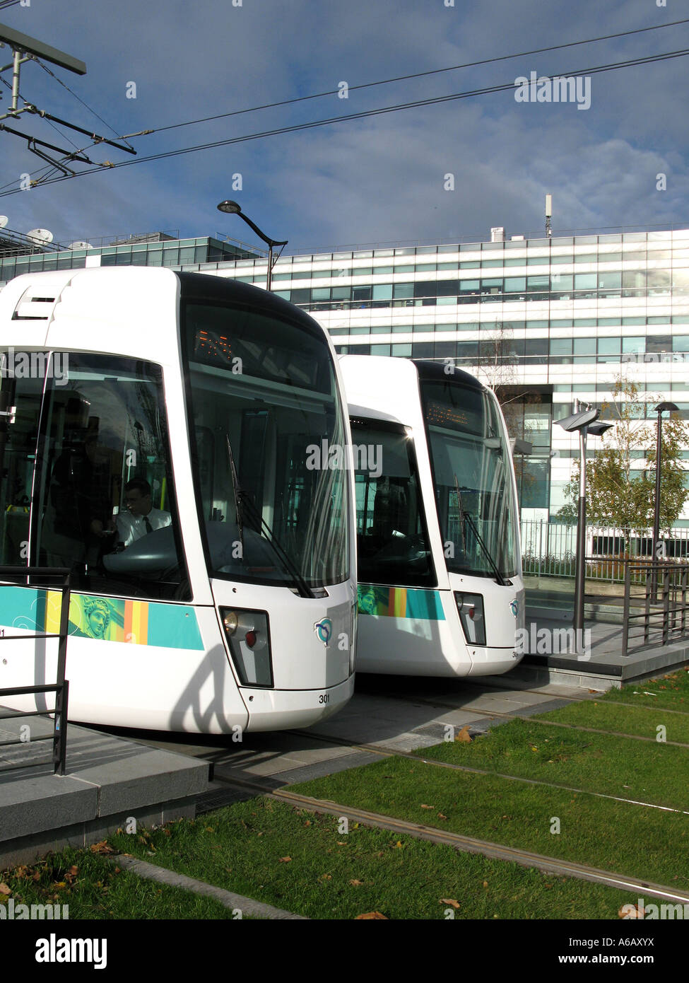 Tram ratp paris Banque de photographies et d’images à haute résolution ...