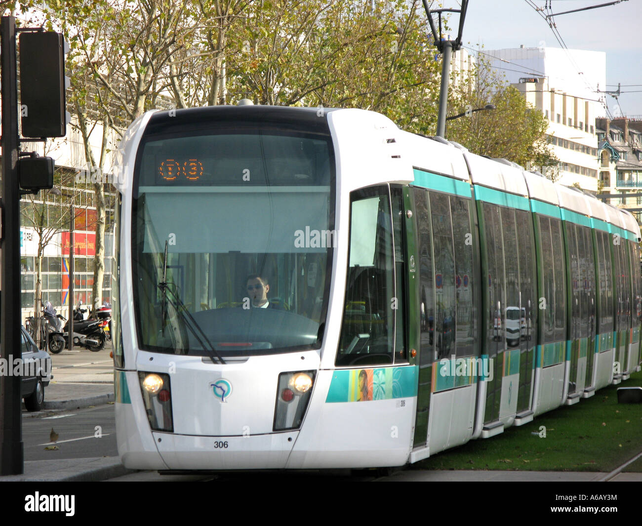 Tram ratp paris Banque de photographies et d’images à haute résolution ...