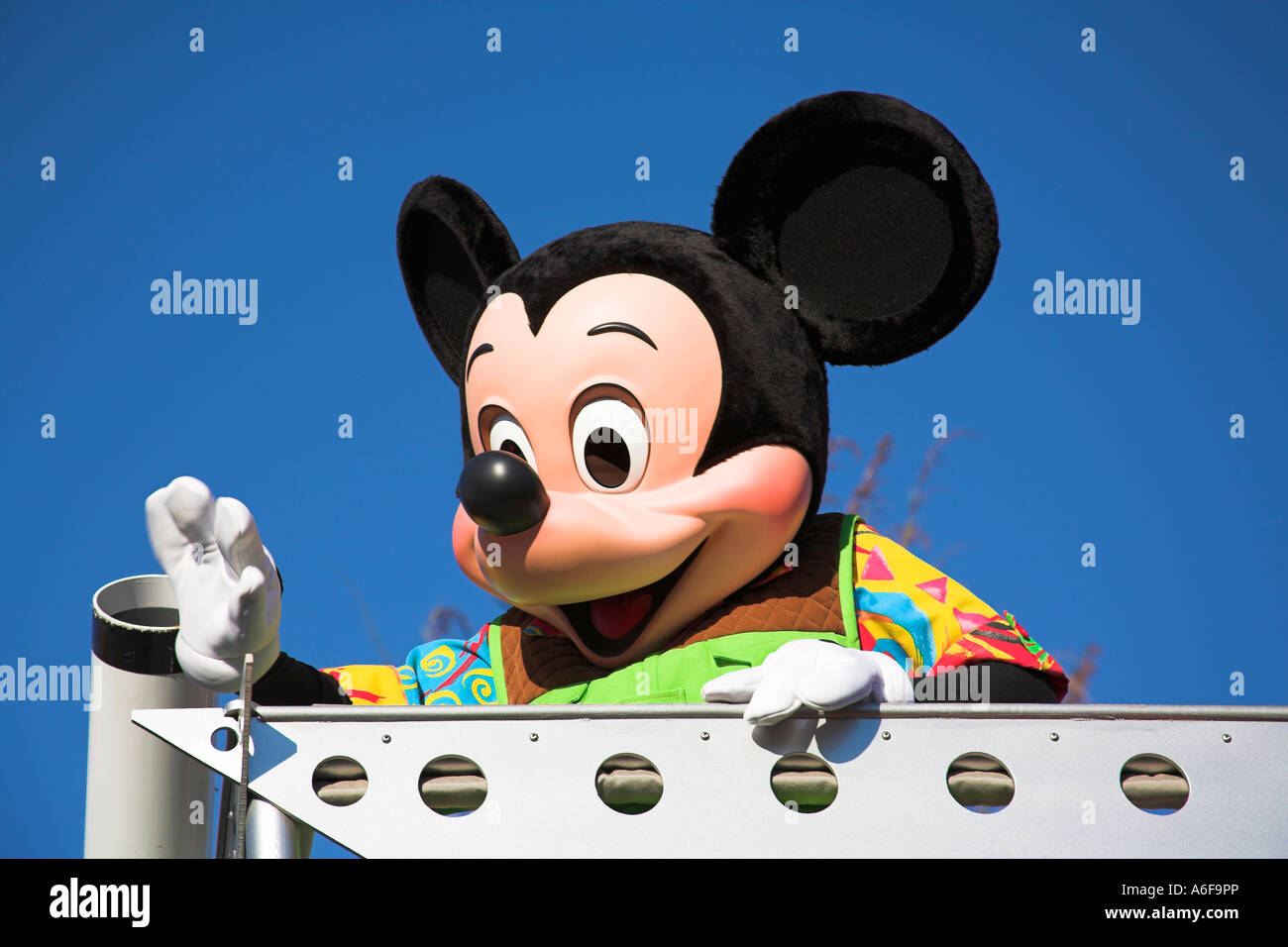 Mickey Mouse, Mickey's Jammin Jungle Parade, Animal Kingdom, Disney ...